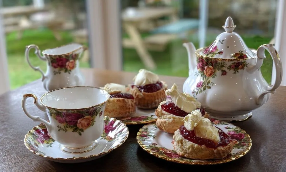 The 14 best afternoon and cream teas in Cornwall