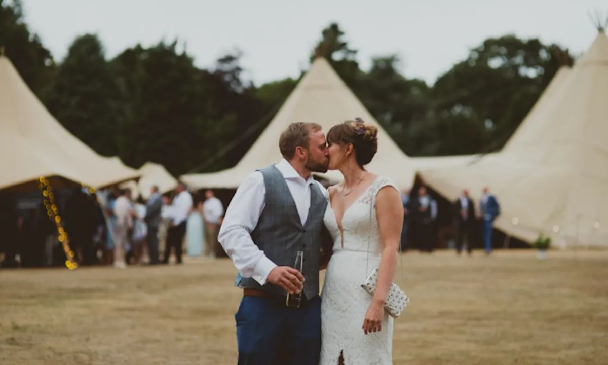 Ultimate guide: How to throw a festival-themed wedding