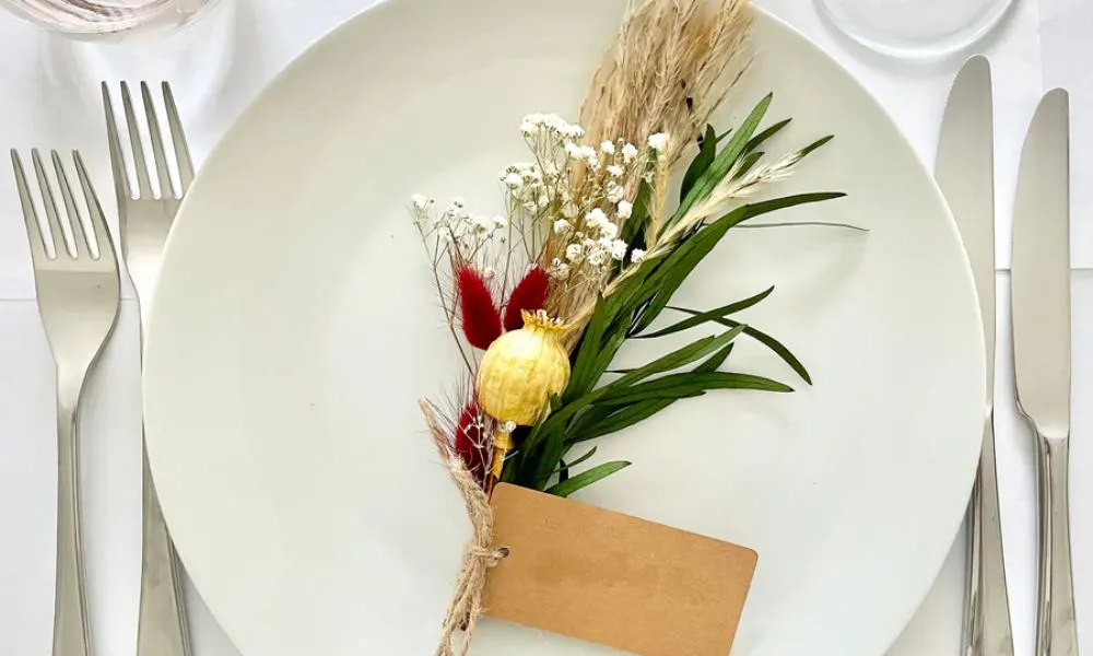Ultimate guide: 10 ways to incorporate dried flowers into your wedding