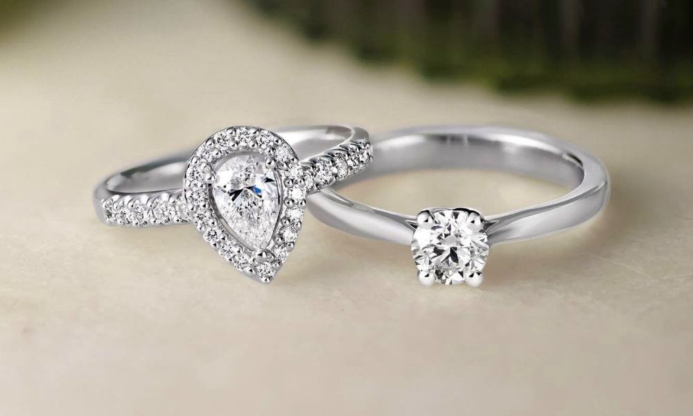 Essential guide: How to buy an engagement ring online