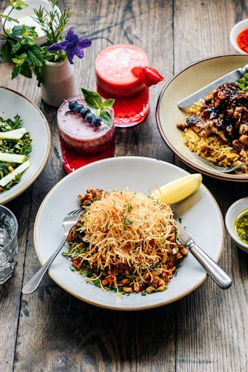 Villa Mamas, London - Restaurant Review, Menu, Opening Times