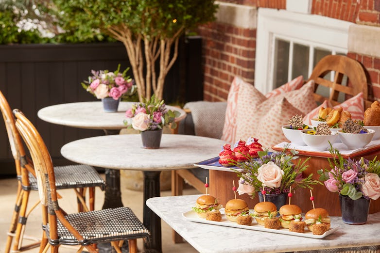 The Coral Room, London - Restaurant Review, Menu, Opening Times