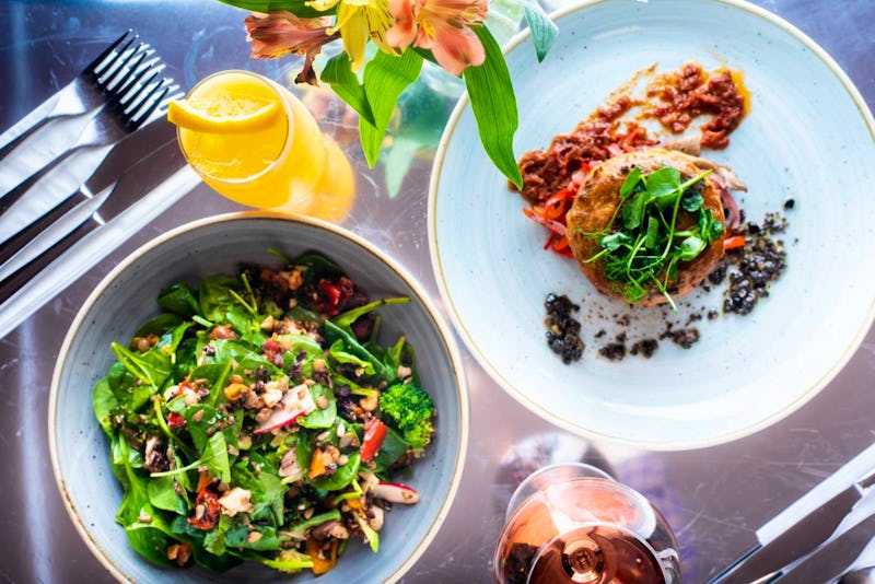 The Ferry, Berkshire - Restaurant Review, Menu, Opening Times