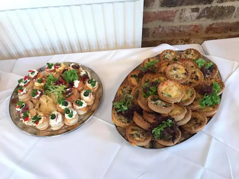 The carriages restaurant @The George Hotel, Oxfordshire - Restaurant ...