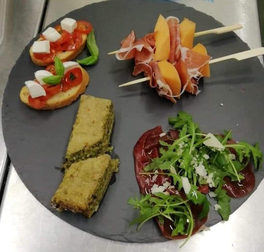 the Neidpath Inn, Peebles - Restaurant Review, Menu, Opening Times