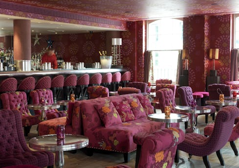 302 Bars Restaurants near Haymarket London