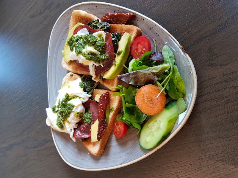 The Lion & Key Cafe Bar Grill, London - Restaurant Review, Menu ...