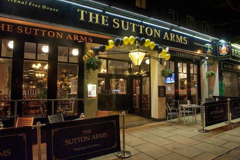 Sutton Arms Hornchurch, Hornchurch - Restaurant Review, Menu, Opening Times