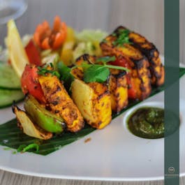 Ponsbourne Pods, Hertfordshire - Restaurant Review, Menu, Opening Times