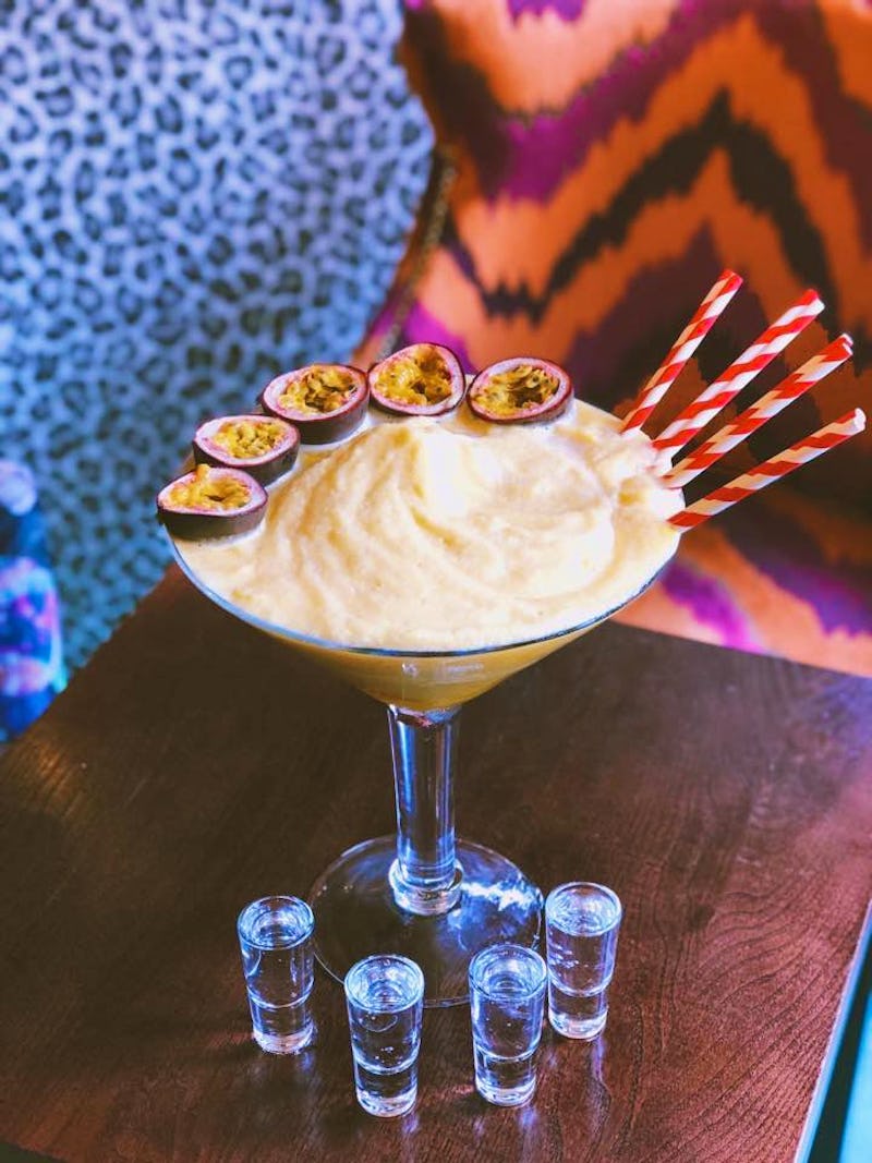 Paramount Bar, Aberdeen - Restaurant Review, Menu, Opening Times