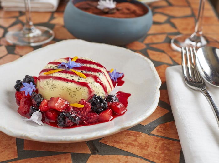 Como Garden, London - Restaurant Review, Menu, Opening Times