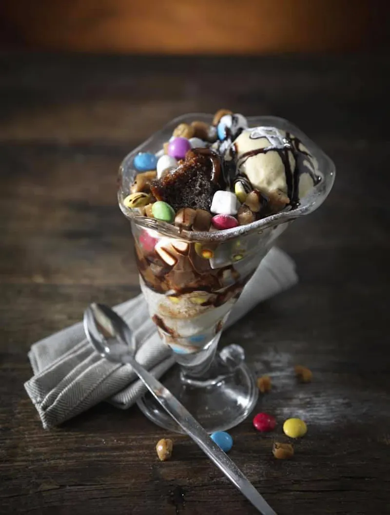 Half Crown Benfleet, Essex - Restaurant Review, Menu, Opening Times