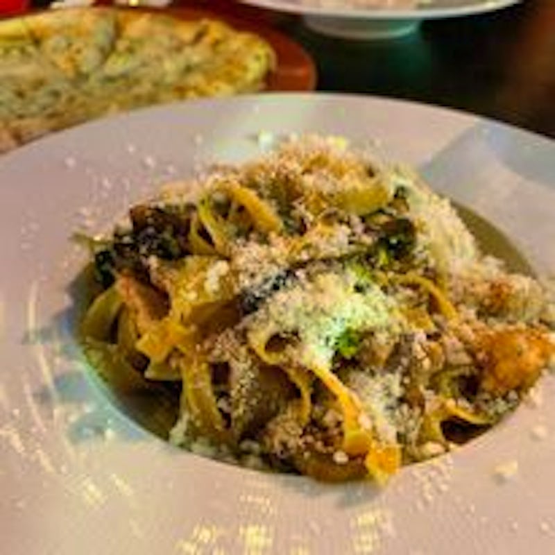 Muratis Pizzeria (Newport Restaurant), Buckinghamshire - Restaurant ...