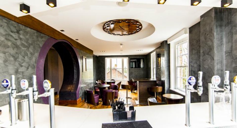 Everest Abercorn, Stanmore - Restaurant Review, Menu, Opening Times