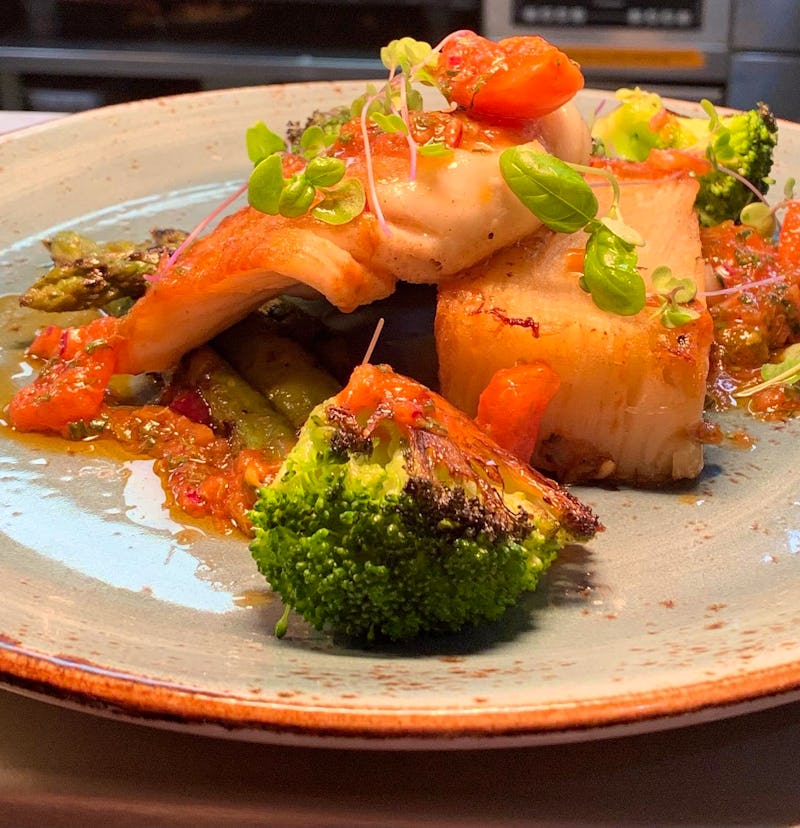 Bull & Claw Donaghadee, Donaghadee - Restaurant Review, Menu, Opening Times