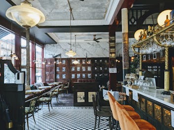 Wee Paree, Glasgow - Restaurant Review, Menu, Opening Times