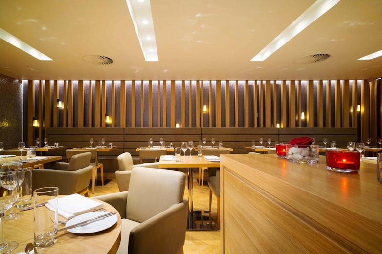 Chambers Courtyard, London - Restaurant Review, Menu, Opening Times