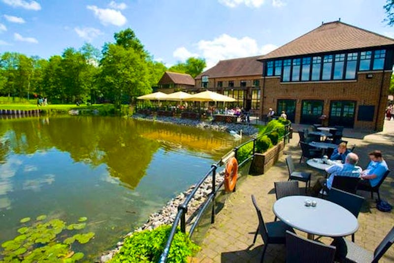 Silvermere Inn on the Lake, Surrey - Restaurant Review, Menu, Opening Times