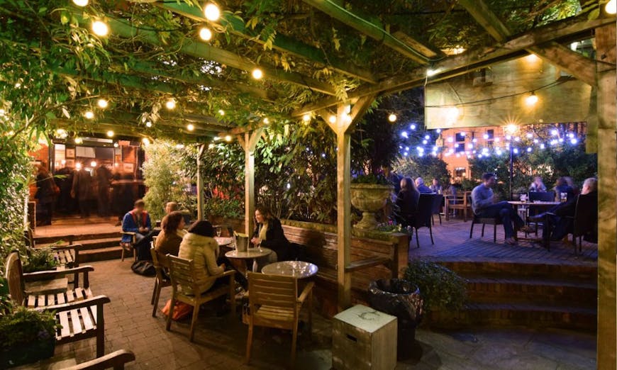 The Crabtree, London - Restaurant Reviews, Bookings, Menus, Phone ...