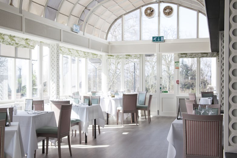 Bromley Court Hotel, Kent - Restaurant Review, Menu, Opening Times