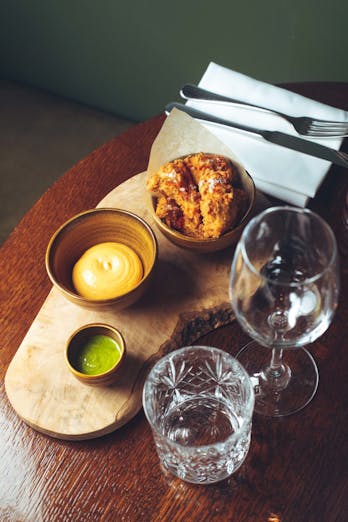 The Apollo Arms, London - Restaurant Review, Menu, Opening Times