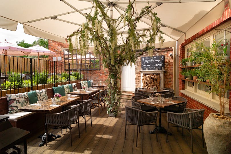 The Castle Farnham, Surrey - Restaurant Review, Menu, Opening Times