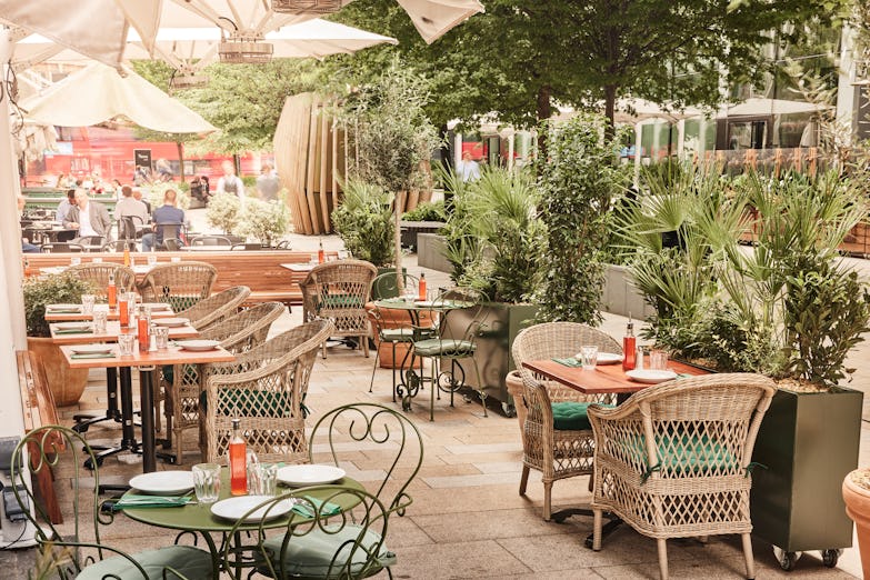 Casa do Frango Victoria, London - Restaurant Review, Menu, Opening Times