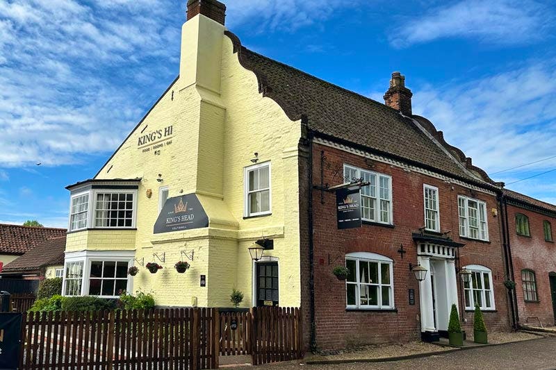 Kings Head, Coltishall, Norfolk - Restaurant Review, Menu, Opening Times