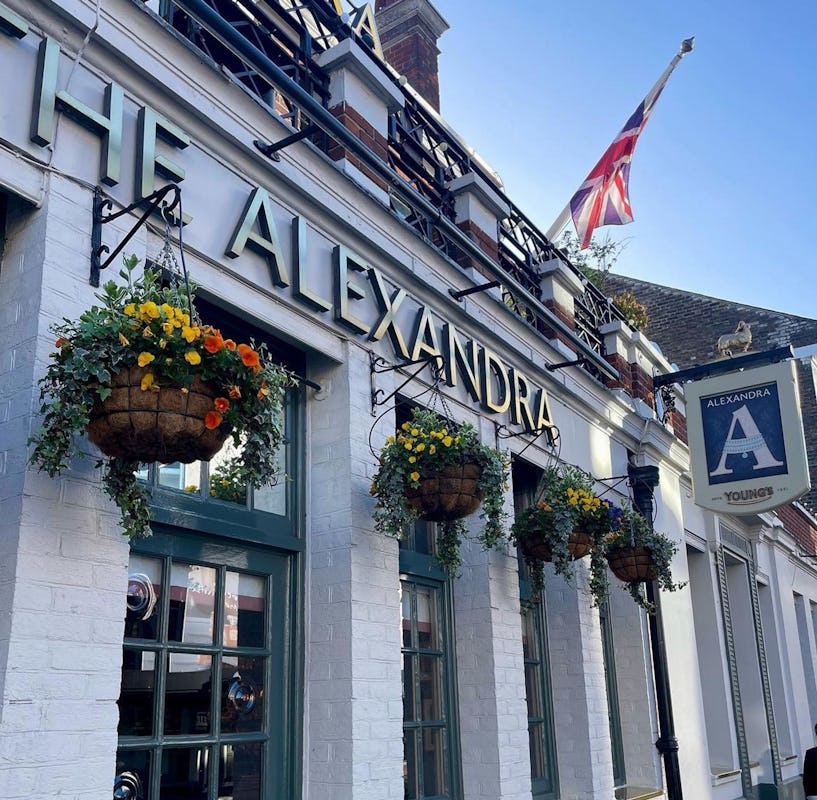 The Alexandra , London - Restaurant Review, Menu, Opening Times