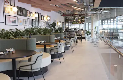 Unity Sky Lounge, Buckinghamshire - Restaurant Review, Menu, Opening Times