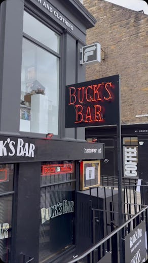 Bucks Bar St Andrews, Edinburgh - Restaurant Review, Menu, Opening Times