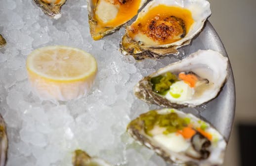 300 Local Restaurants near London Borough Of Tower Hamlets