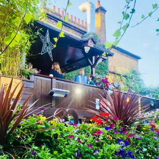 The Faltering Fullback, London - Restaurant Review, Menu, Opening Times