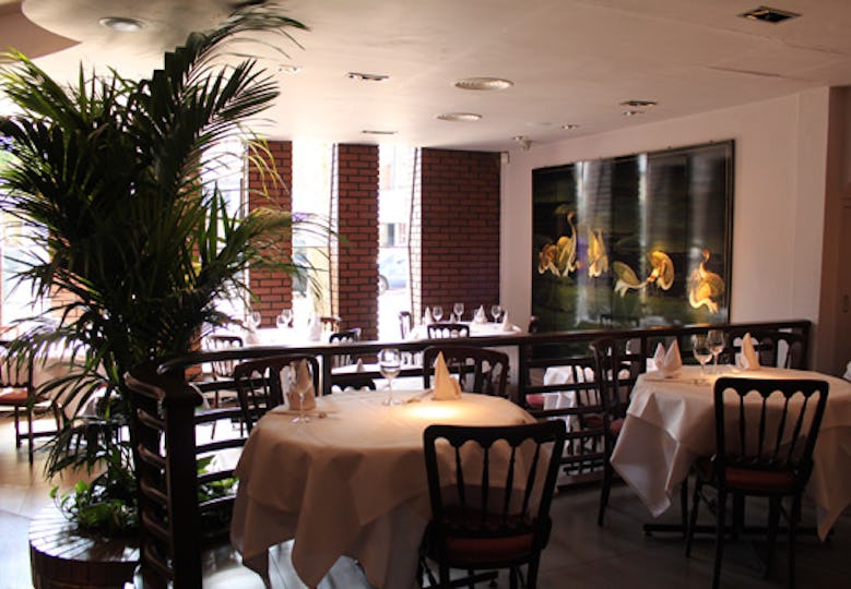 Maxim, London - Restaurant Review, Menu, Opening Times