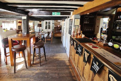 The Cherry Tree Inn, Oxfordshire - Restaurant Review, Menu, Opening Times