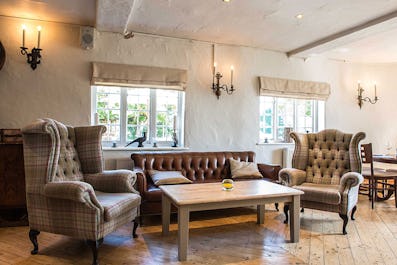 The Spring Inn, Berkshire - Restaurant Review, Menu, Opening Times