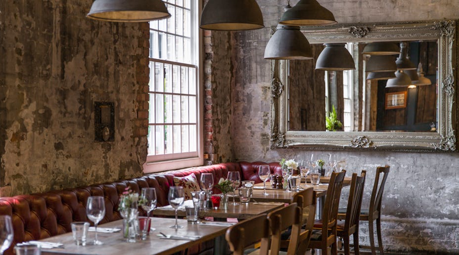 The Dial Arch, London - Restaurant Reviews, Bookings, Menus, Phone ...