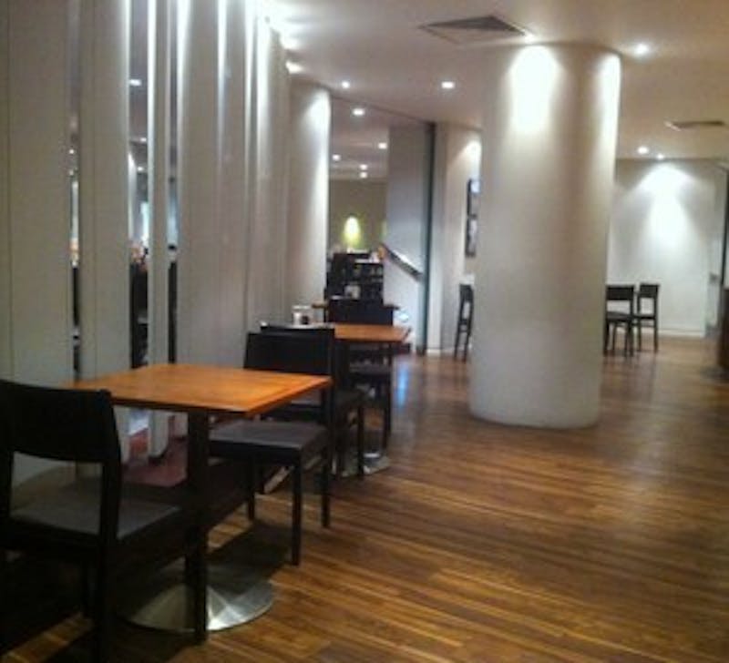 Junction Bar & Restaurant, London - Restaurant Review, Menu, Opening Times