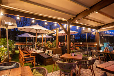 The Castle - Islington, London - Restaurant Review, Menu, Opening Times