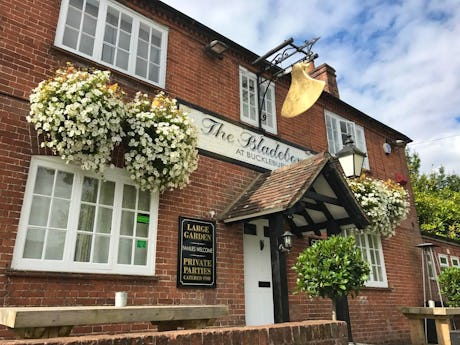 27 Gastropub Restaurants near Basingstoke