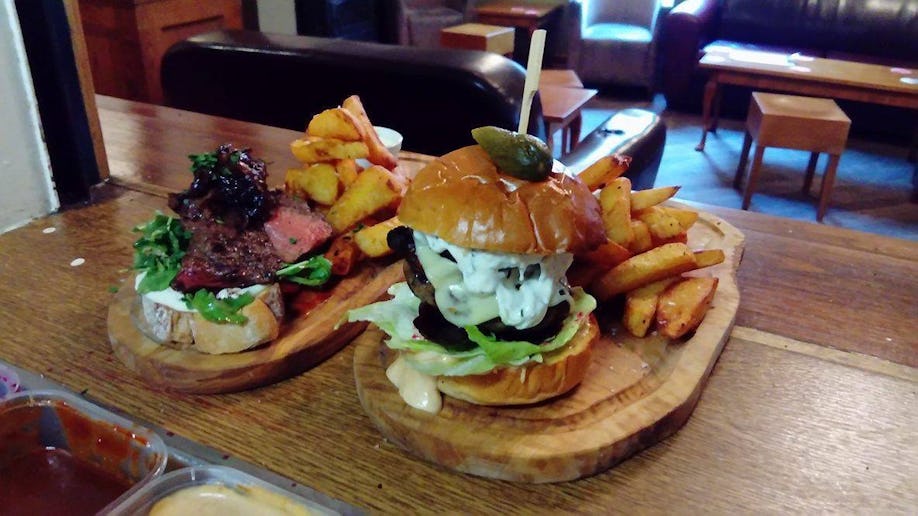 The Stockbridge Tap, Edinburgh - Restaurant Review, Menu, Opening Times