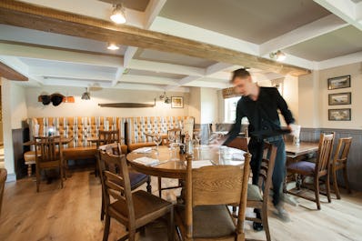 The Rockingham Arms, Hampshire - Restaurant Review, Menu, Opening Times