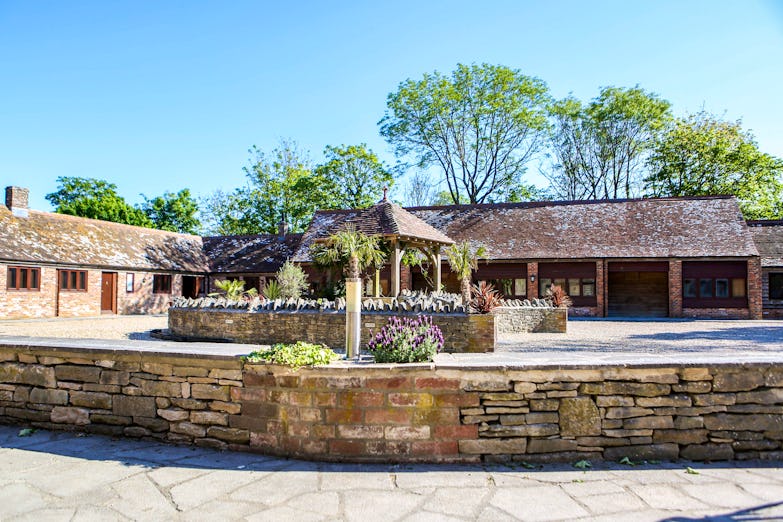 Kingston Country Courtyard, wedding venue in - Wedding Venues